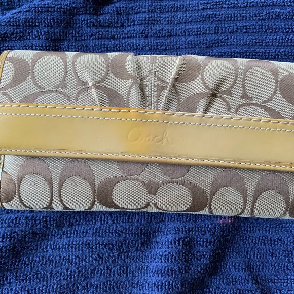 Coach | Bags | Coach Signature Checkbook Wallet Beige | Poshmark